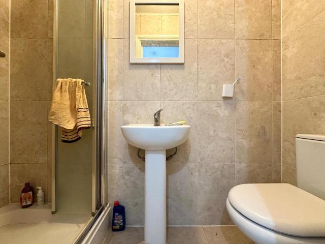 house for rent in Lockesfield Place, E14 3AJ