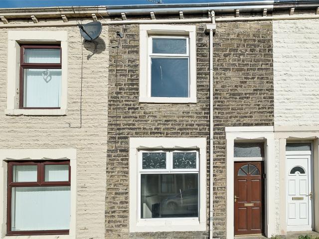 house for Rent in Lodge Street, Accrington, Lancashire, BB5 6EH