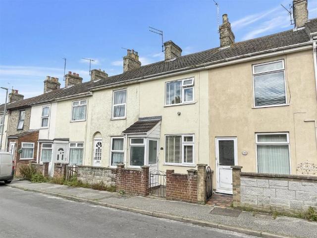 house for rent in Lovewell Road, NR33 0RQ