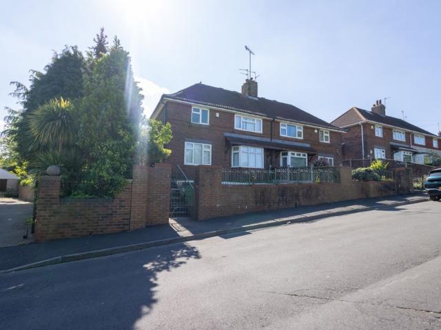 house for rent in Low Grange View, Leeds, LS10 3DT