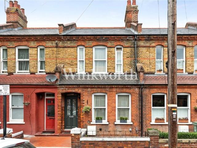 house for rent in Lymington Avenue, N22 6JL