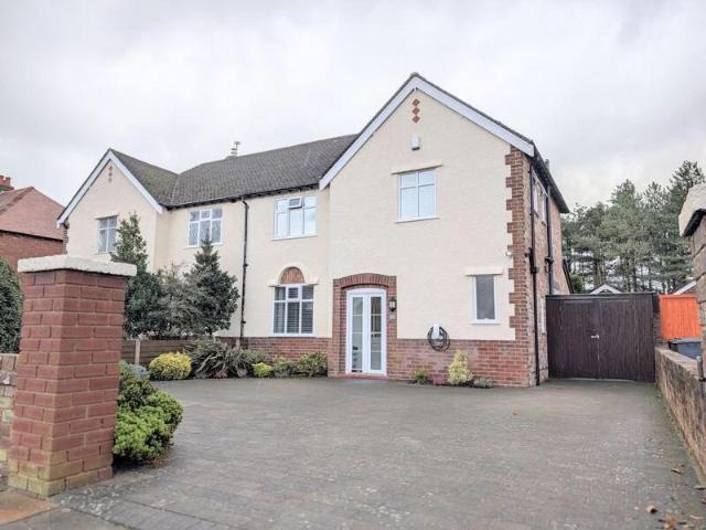 house for rent in Lynton Road, PR8 3AP