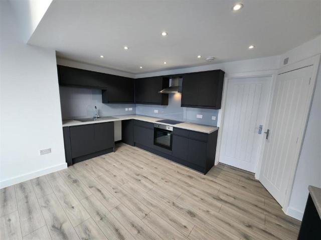 house for rent in Manchester Road, BL5 3JT