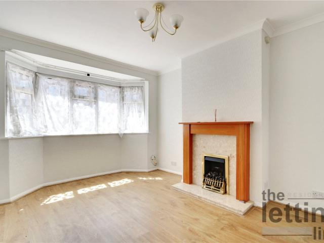 House for rent in Manor Road, Enfield, Middlesex, EN2 0AR