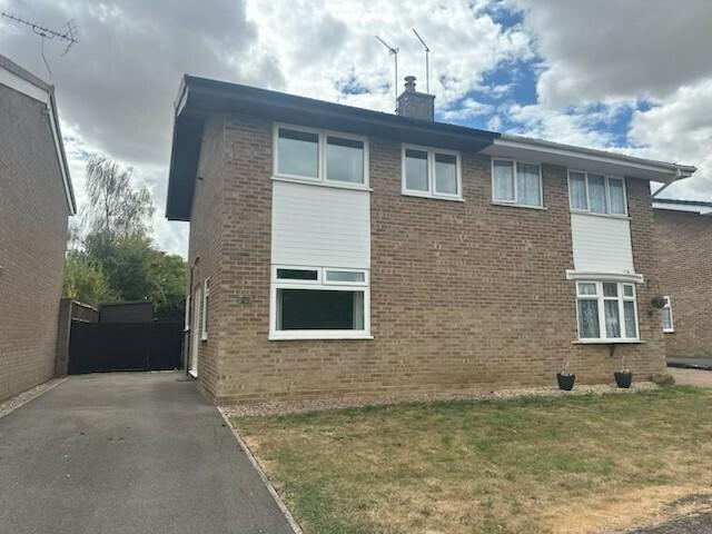 house for rent in Meadow View, Towcester, Potterspury, Towcester, Potterspury