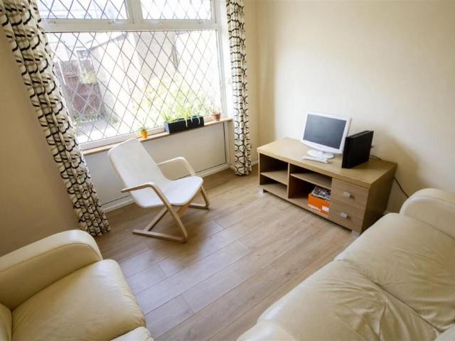 house for rent in Metchley Drive, B17 0LA