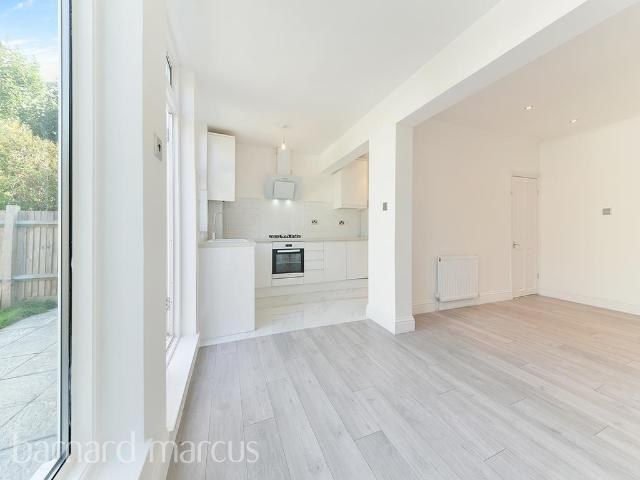 house for rent in Midhurst Avenue, Croydon, Croydon
