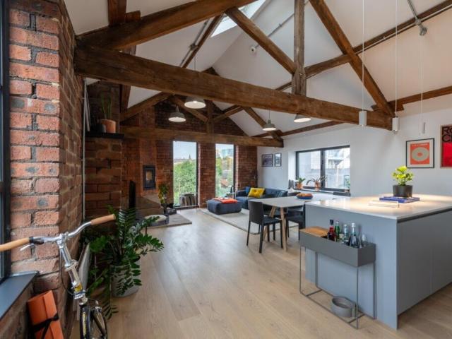 3 bedroom flat to rent on Milton Street, Sheffield