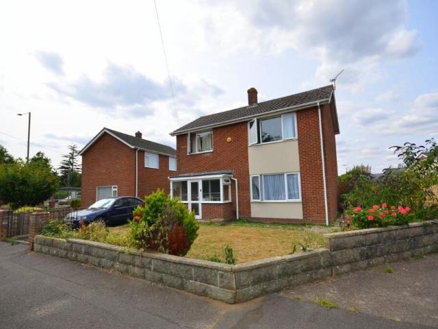 house for rent in Mill Road, BH8 0DR