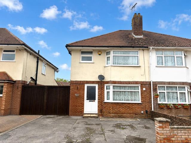 house for rent in millbrook, so16