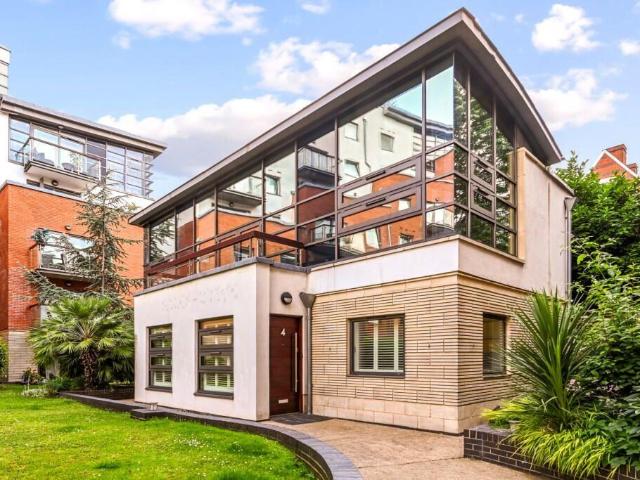house for rent in Montaigne Close, SW1P 4AG