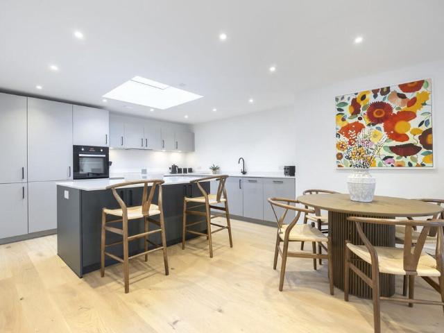 house for rent in Montpellier Retreat, GL50 2XG