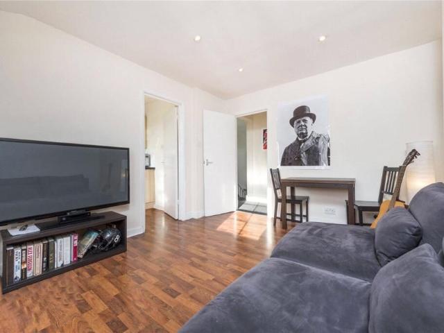house for rent in Mornington Terrace, NW1 7RT