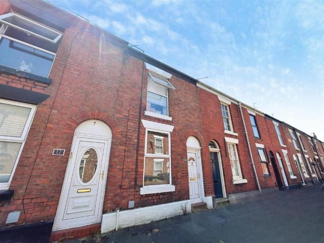house for rent in Nelson Street, CW12 4BS