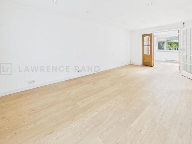 house for rent in Newnham Avenue, HA4 9RN