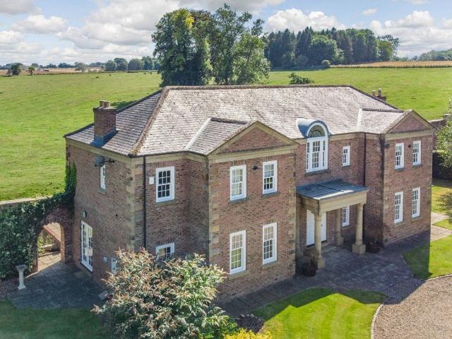 house for rent in North Yorskhire DL10 7RH Brough Hall, Richmond