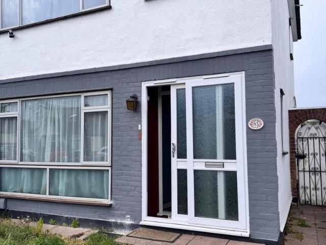 house for rent in North Crescent, SS2 6TH