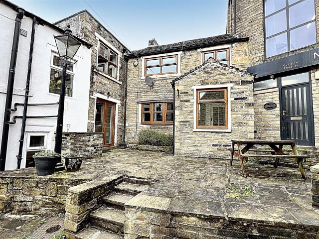 house for rent in North Road, Kirkburton, Huddersfield