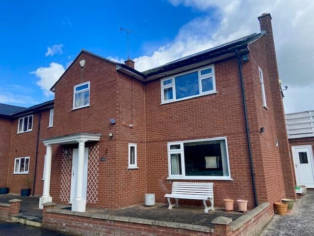 house for rent in Northampton Road, Newport pagnell, Lathbury, Newport pagnell, Lathbury