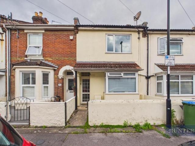 house for rent in Northcote Road, SO17 3AG