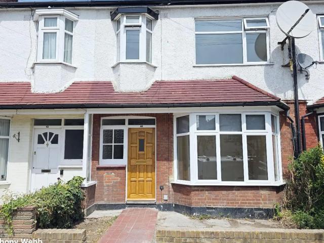house for rent in Norman Avenue, Wood Green, N22