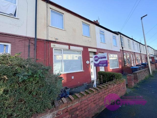 house for rent in Oldfield Road, CH65 8DE