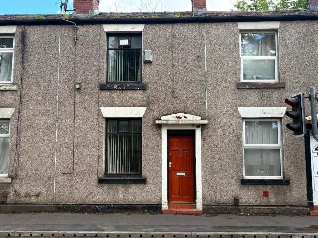 House for rent in Oldham Road, Rochdale united kingdom