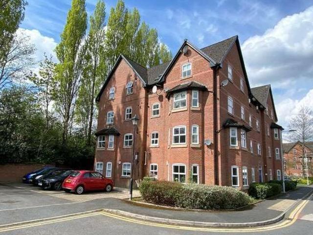 House for rent in Olive Shapley Avenue Manchester M20