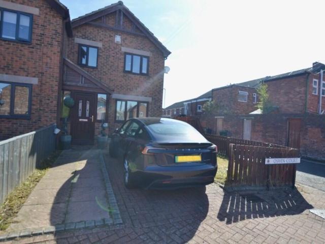 house for rent in Oswin Court, NE12 9BW