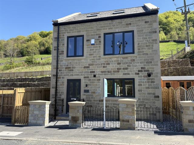 house for rent in Orchid House, Cragg Road, Mytholmroyd, Hebden Bridge HX7 5SS