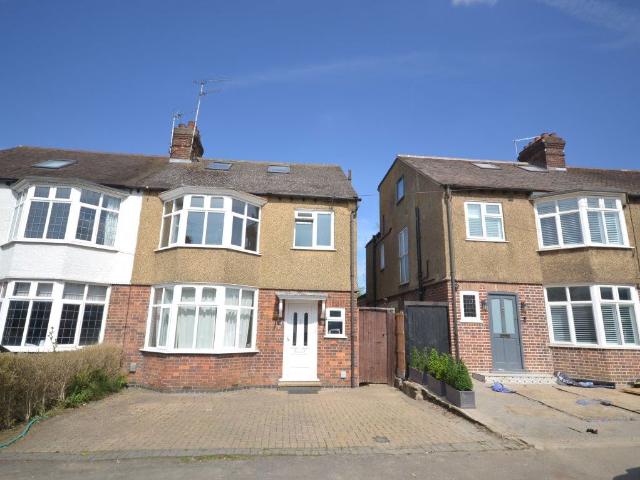 house for rent in Overstone Road, Harpenden, AL5 5PN