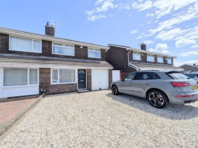 house for rent in Ovington Drive, PR8 6JW