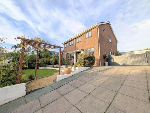 house for rent in Oxford Road, PR8 2JR