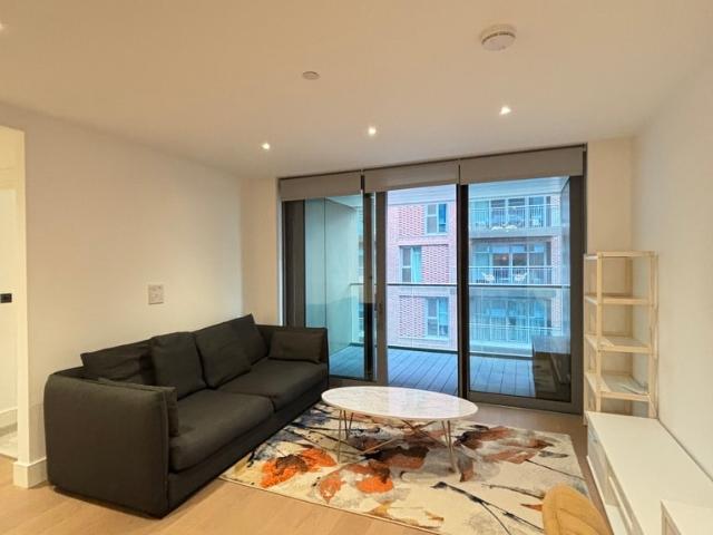 1 bedroom flat to rent on Palmer Road, London