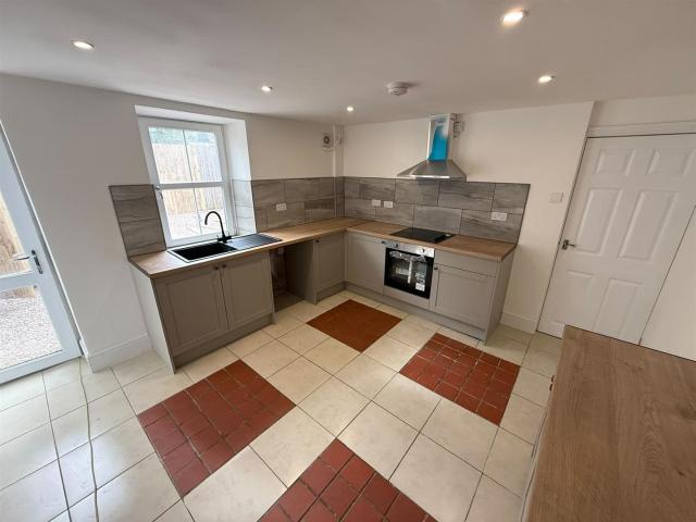 house for rent in Park Place, NP13 1ED