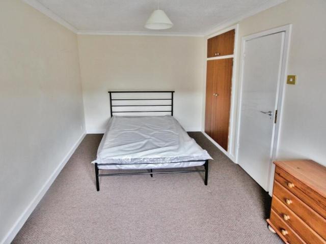 house for rent in Parklands Drive, CM1 7SP