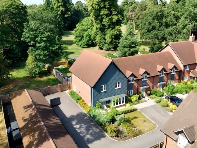 house for rent in Parklands, OX13 5PN