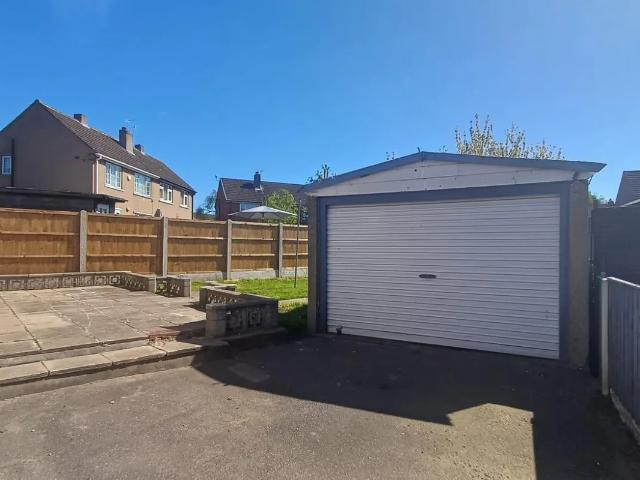 house for rent in Passfield Road, New Rossington, Doncaster