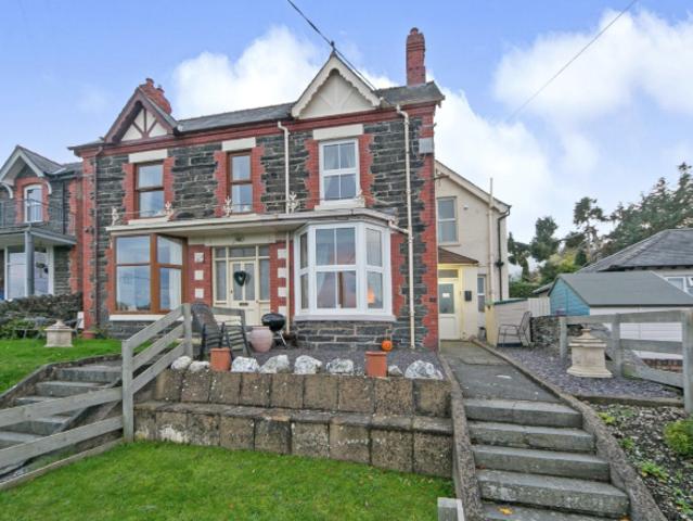 house for rent in Penybryn