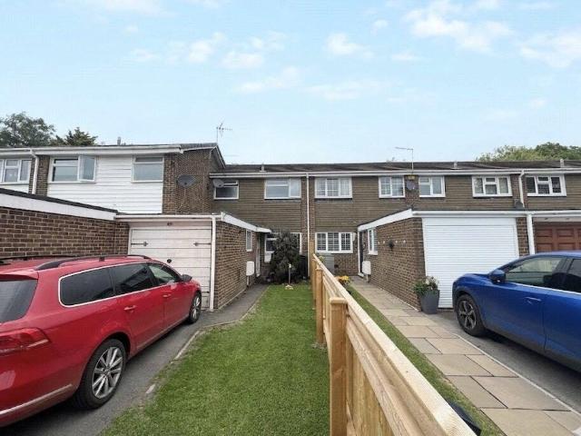 house for rent in Peregrine Close, SN3 5BJ