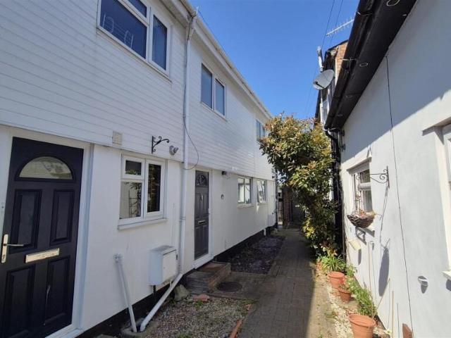 house for rent in Pitcroft Lane, PO2 8BX