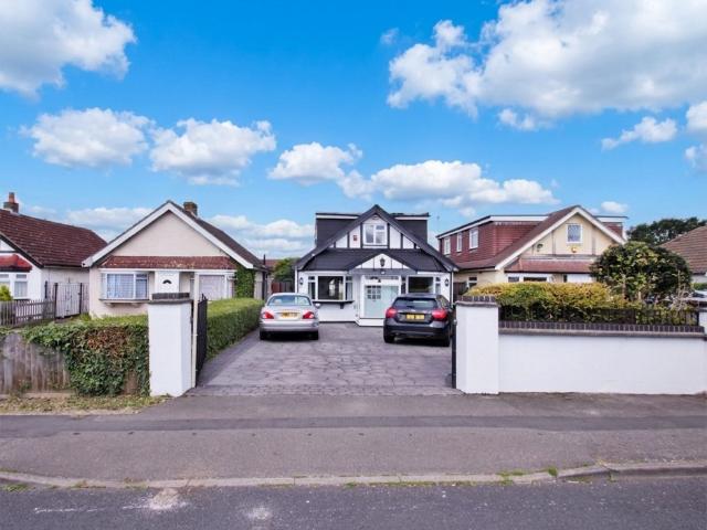 house for rent in Pole Hill Road, Uxbridge, UB10