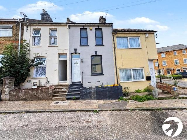house for rent in Portland Street, ME4 5LS