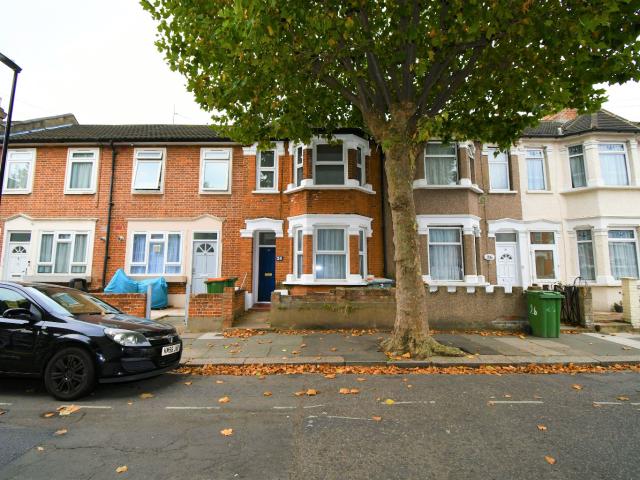 house for rent in Poulett Road, London, E6