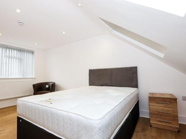 house for rent in Property, UB1 1LG