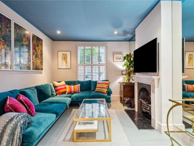 house for rent in Property, W4 2QX