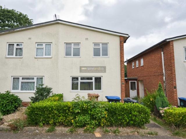 house for rent in Property, AL10 8DN