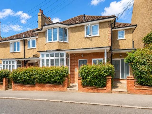 house for rent in Property, AL3 5EW