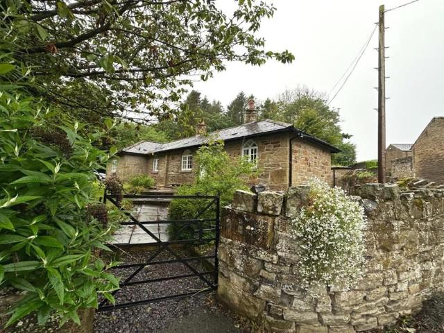 house for rent in Property, CH8 9BQ