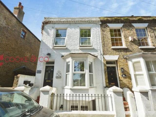 house for rent in Property, CT10 2TQ